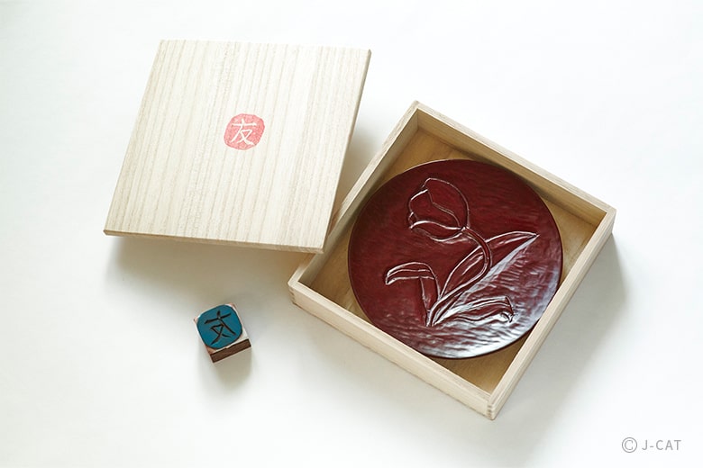 Japanese Lacquer-finished Kamakura-bori Wood Carving under Kyukei Goto