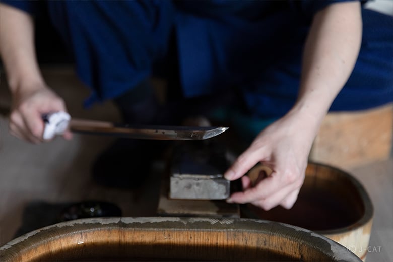Experience the World of Katana and Polishing at a Master’s Workshop in ...