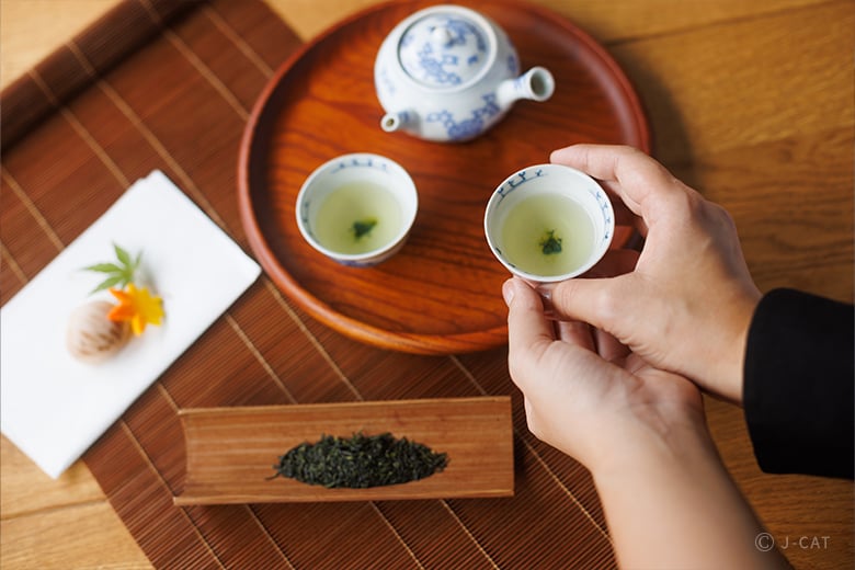 Gain a New Perspective on Japan's Tea Culture With Japanese and Chinese ...