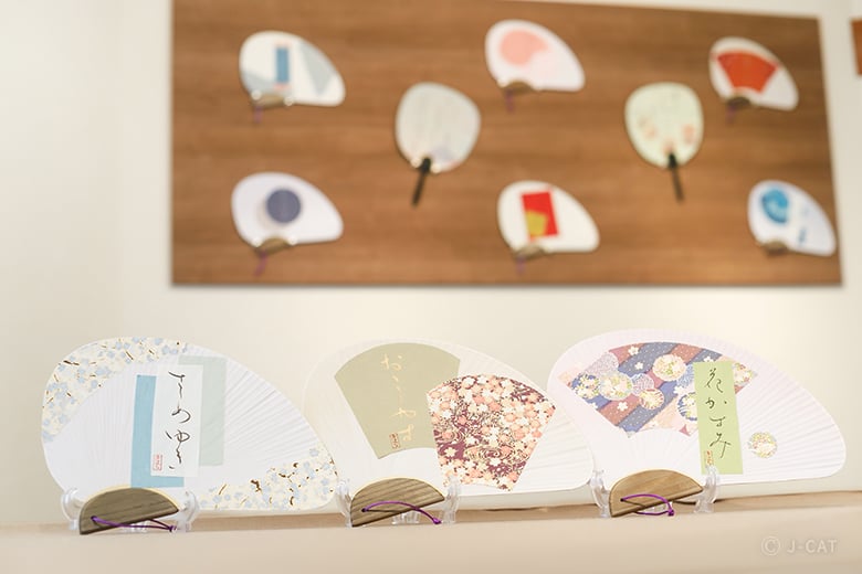 Japan’s Unique Kana Calligraphy, Taught by a Prominent Kyoto ...