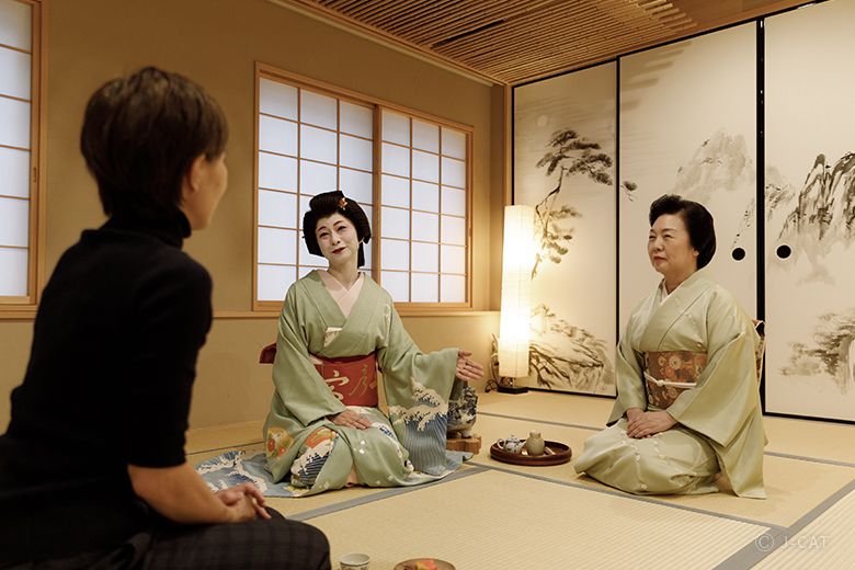 Private Geisha Tea Time with Japanese Traditional Dance and Shamisen ...