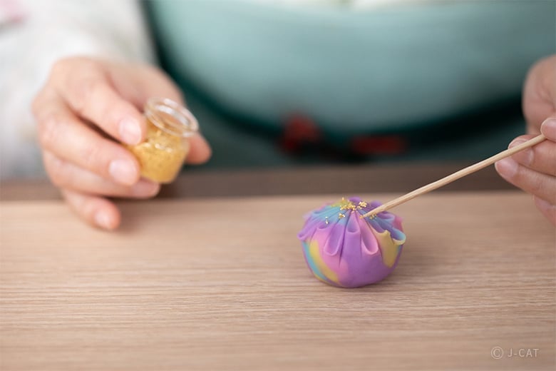 Make Modern, Beautiful Wagashi With an Artisan in a Kamakura Teahouse