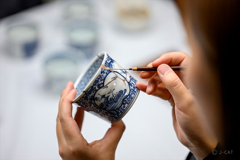 Traditional, All-Natural Kintsugi Experience in Kanazawa, the City of Crafts