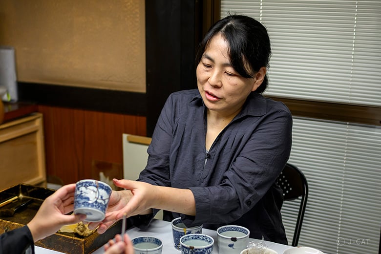 Traditional, All-Natural Kintsugi Experience in Kanazawa, the City of Crafts